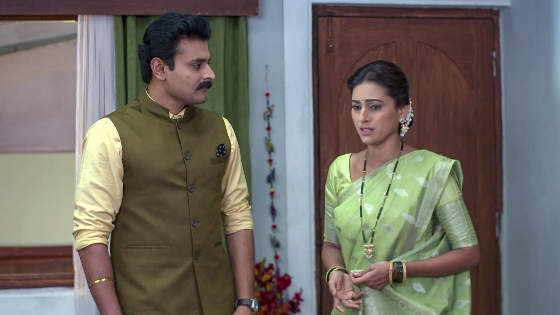 Watch Gharo Ghari Maatichya Chuli Episode 374 on JioHotstar