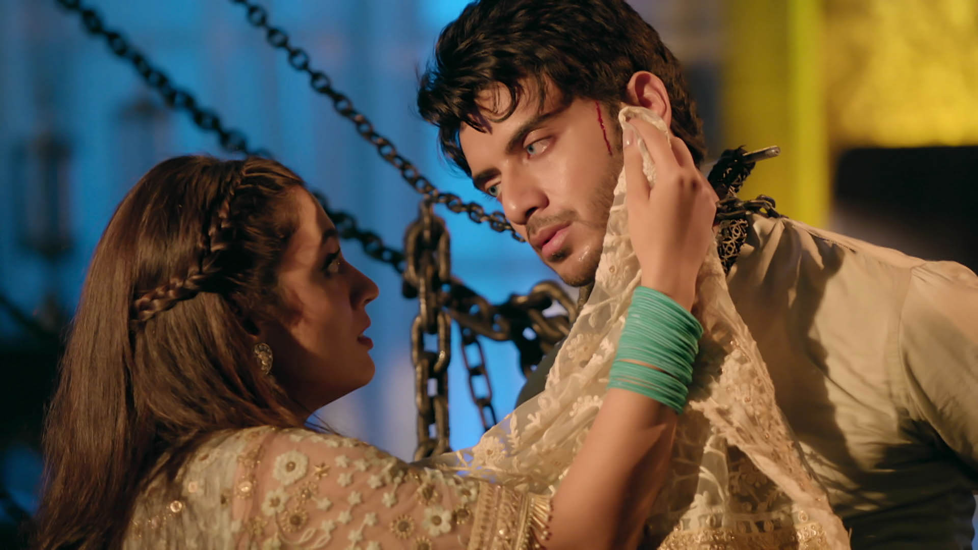 E7 - Aman, Roshni's Perilous Journey - JioHotstar