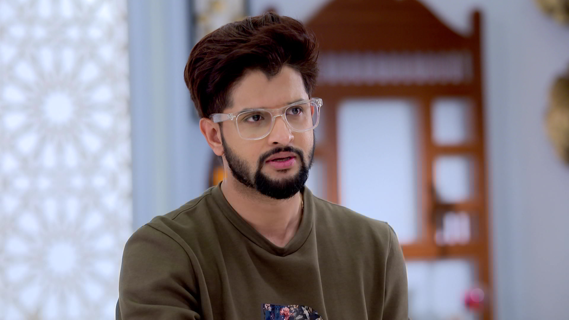 Watch Bangla Medium S1 Episode 14 on JioHotstar