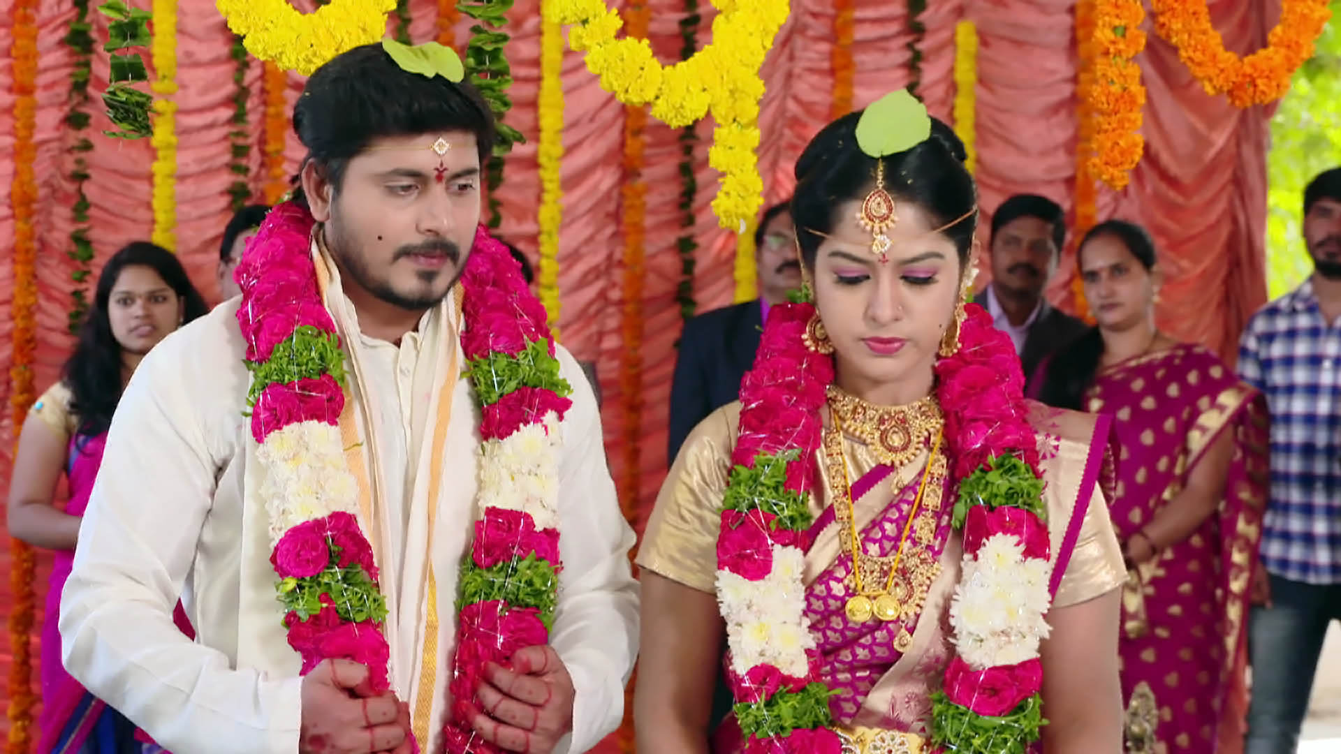 Watch Bharya S1 Episode 227 on JioHotstar