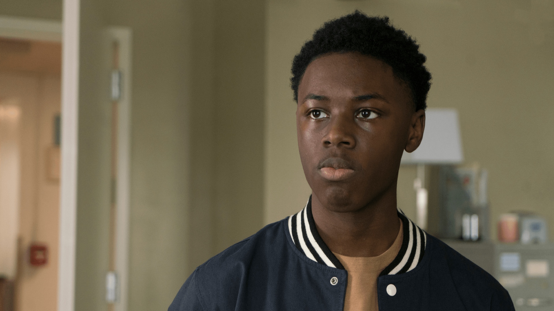 Watch The Chi S4 Episode 2 on Disney+ South Africa | English Drama Series