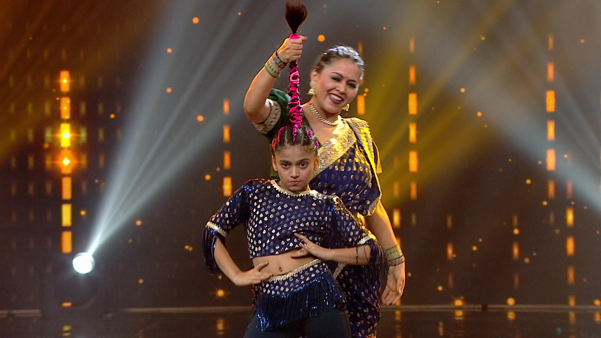 Watch Me Honar Superstar - Jodi No. 1 Episode 12 on JioHotstar