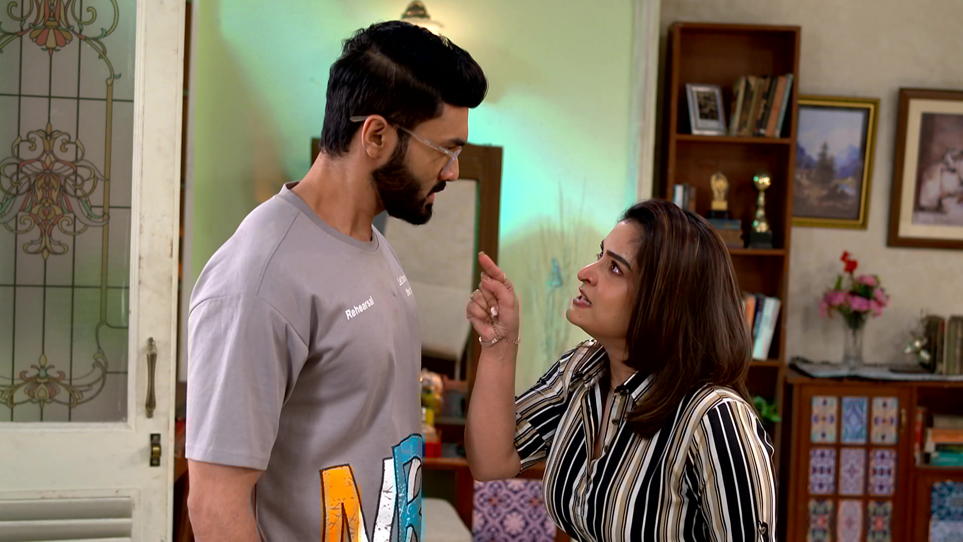 Watch Uraan Episode 291 on JioHotstar