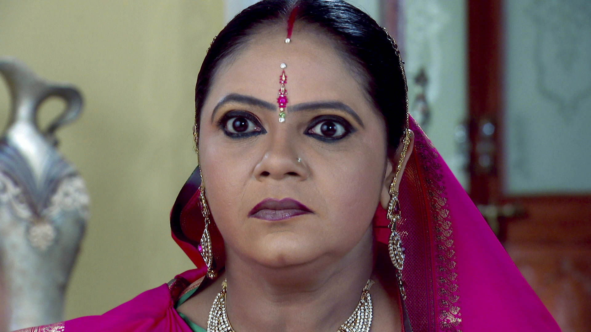 Watch Tumi Chherona Haat Pothe S1 Episode 82 on JioHotstar
