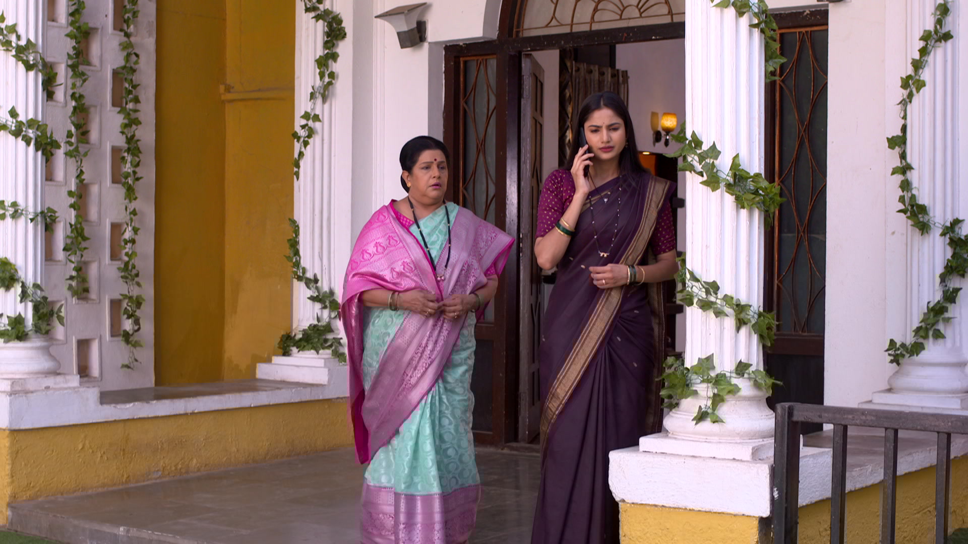 Watch Swabhimaan - Shodh Astitvacha S1 Episode 686 on JioHotstar