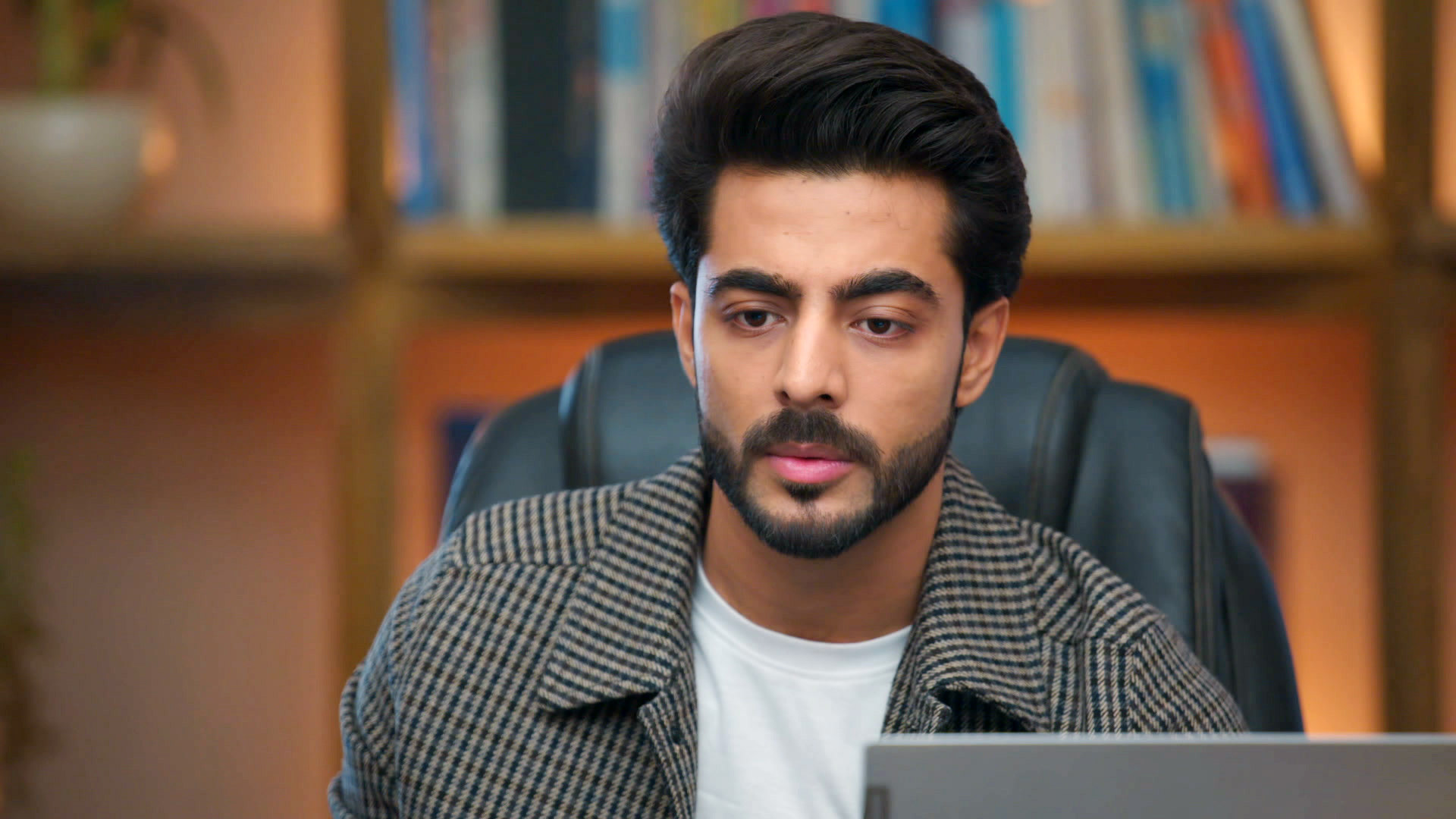 Watch Jhanak Episode 156 on JioHotstar