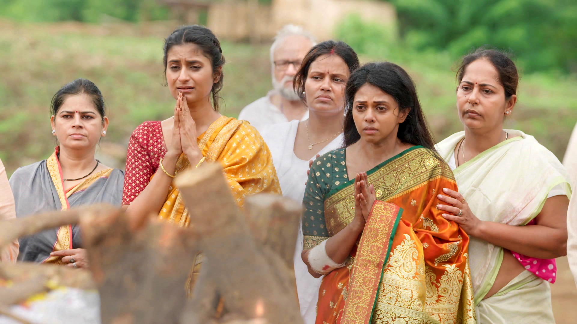 Stream maati-se-bandhi-dor Online | Watcho