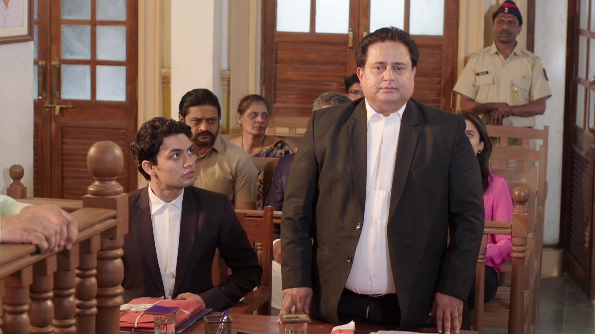 Watch Tharala Tar Mag Episode 422 on JioHotstar