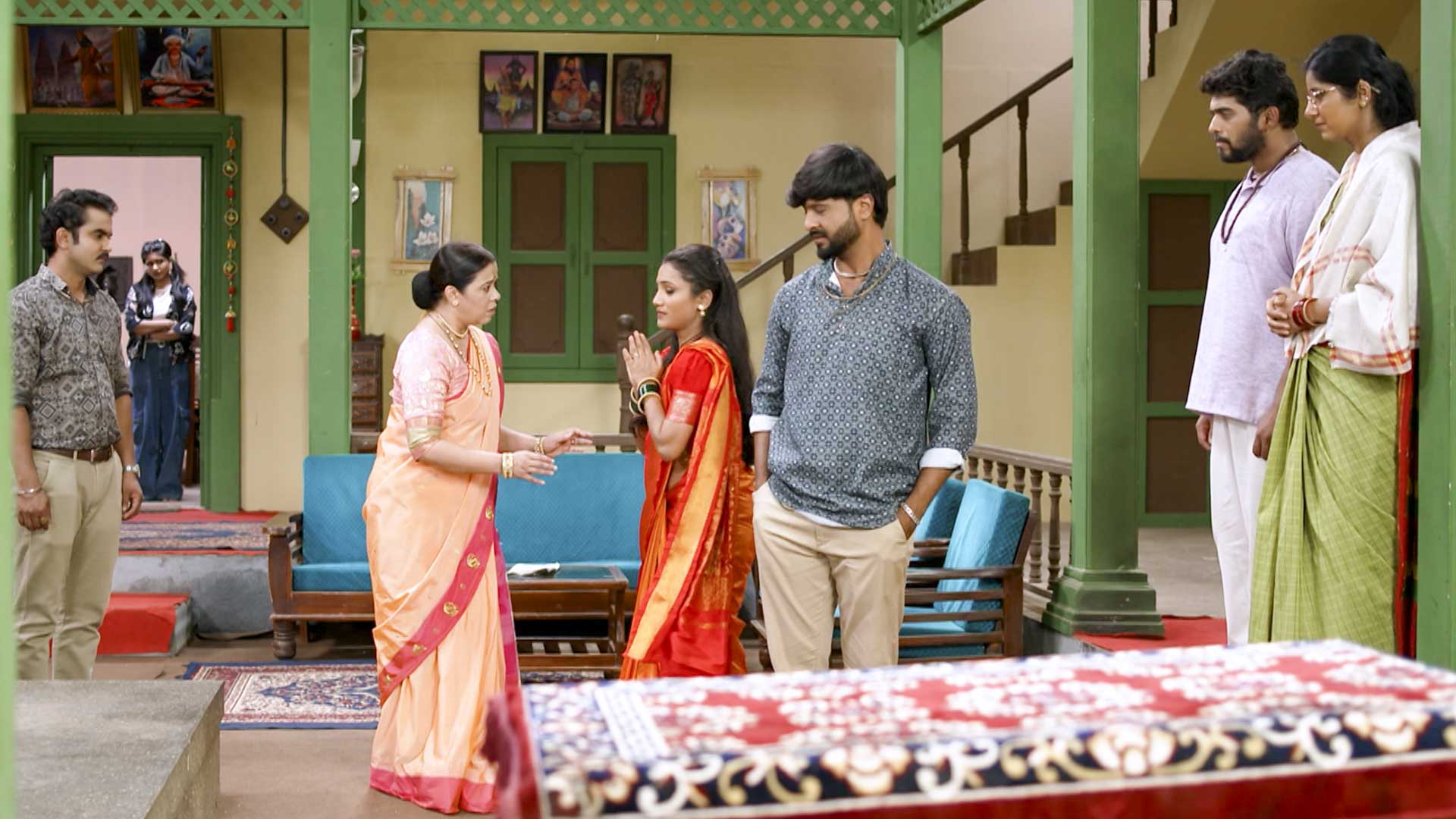 Watch Indrayani Episode 464 on JioHotstar