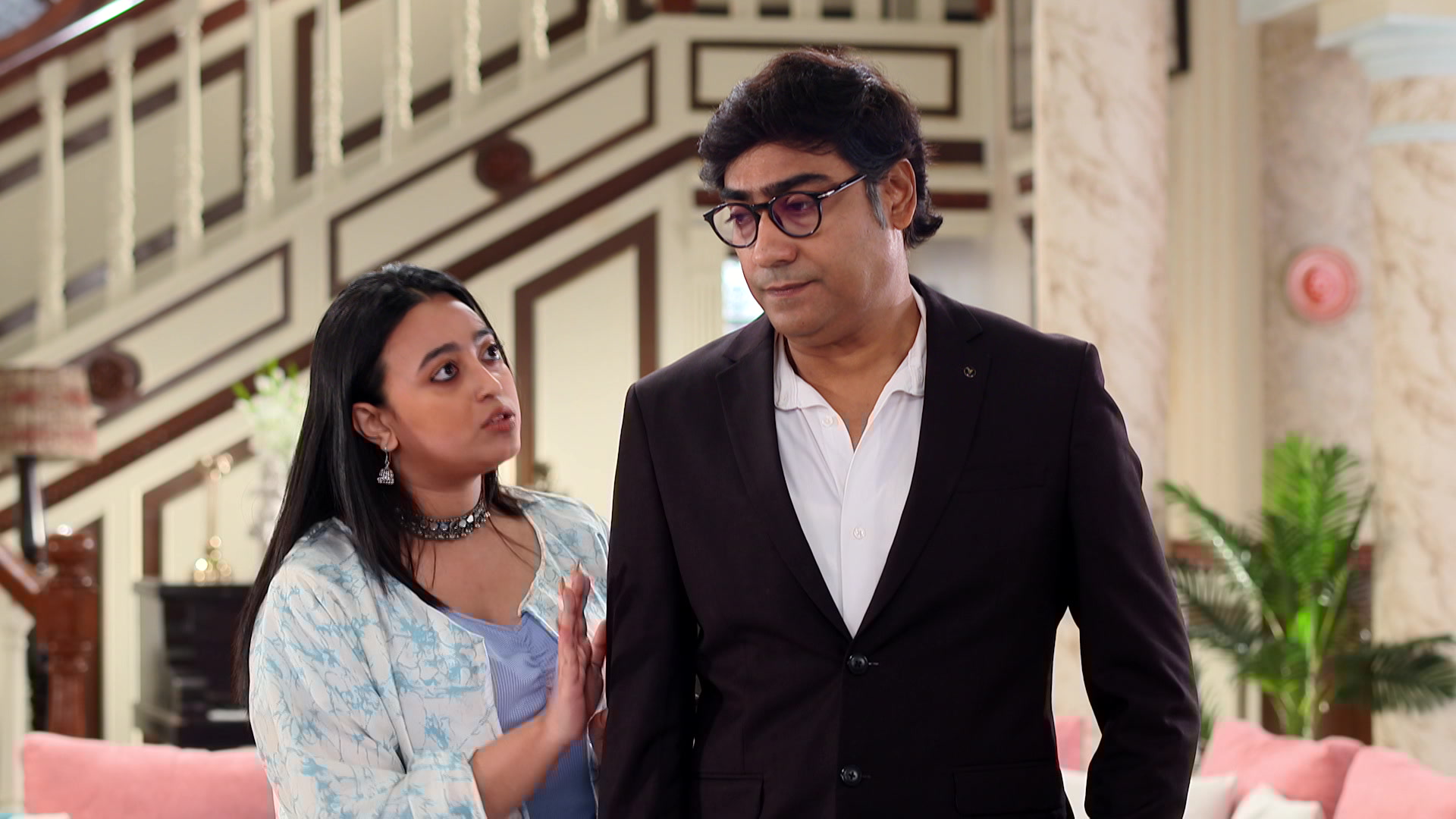 Watch Godhuli Alap S1 Episode 237 on Disney+ Hotstar