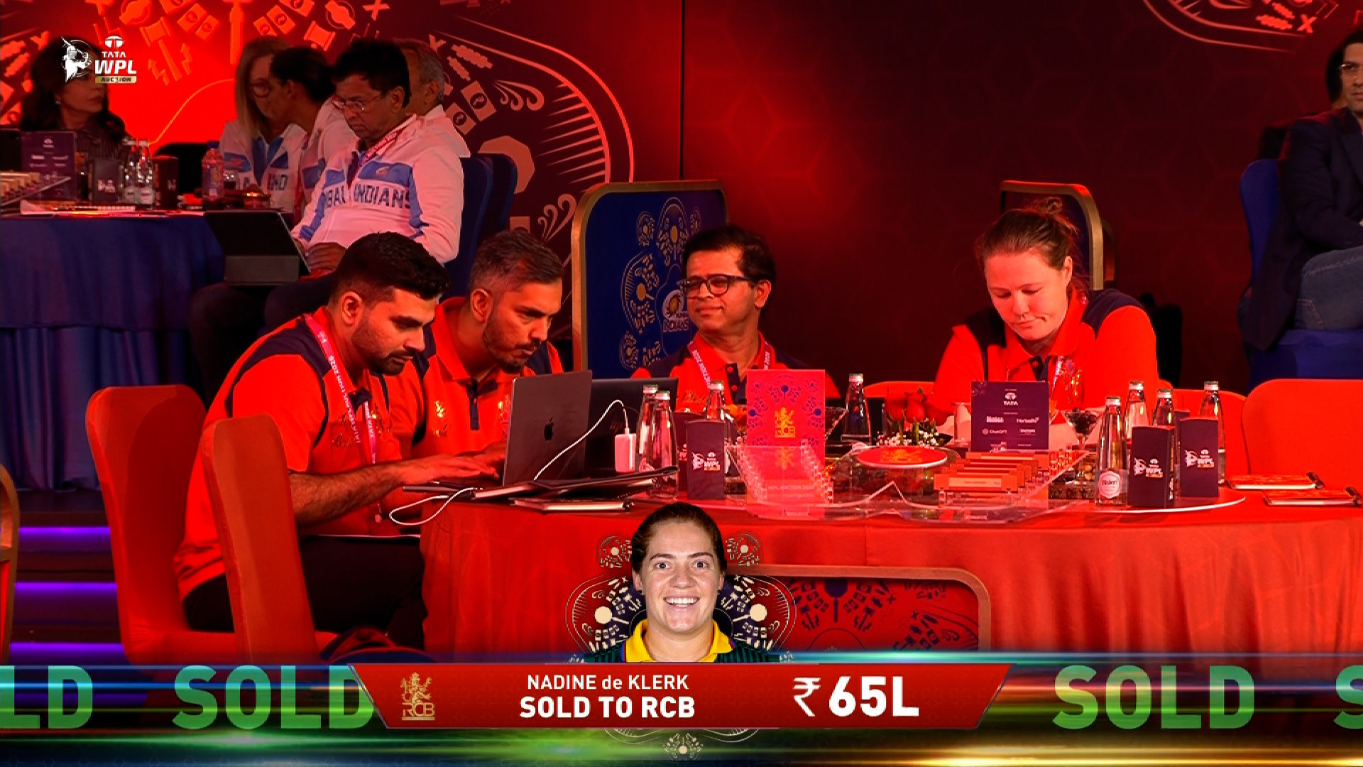 65L! RCB Add All-rounder de Klerk