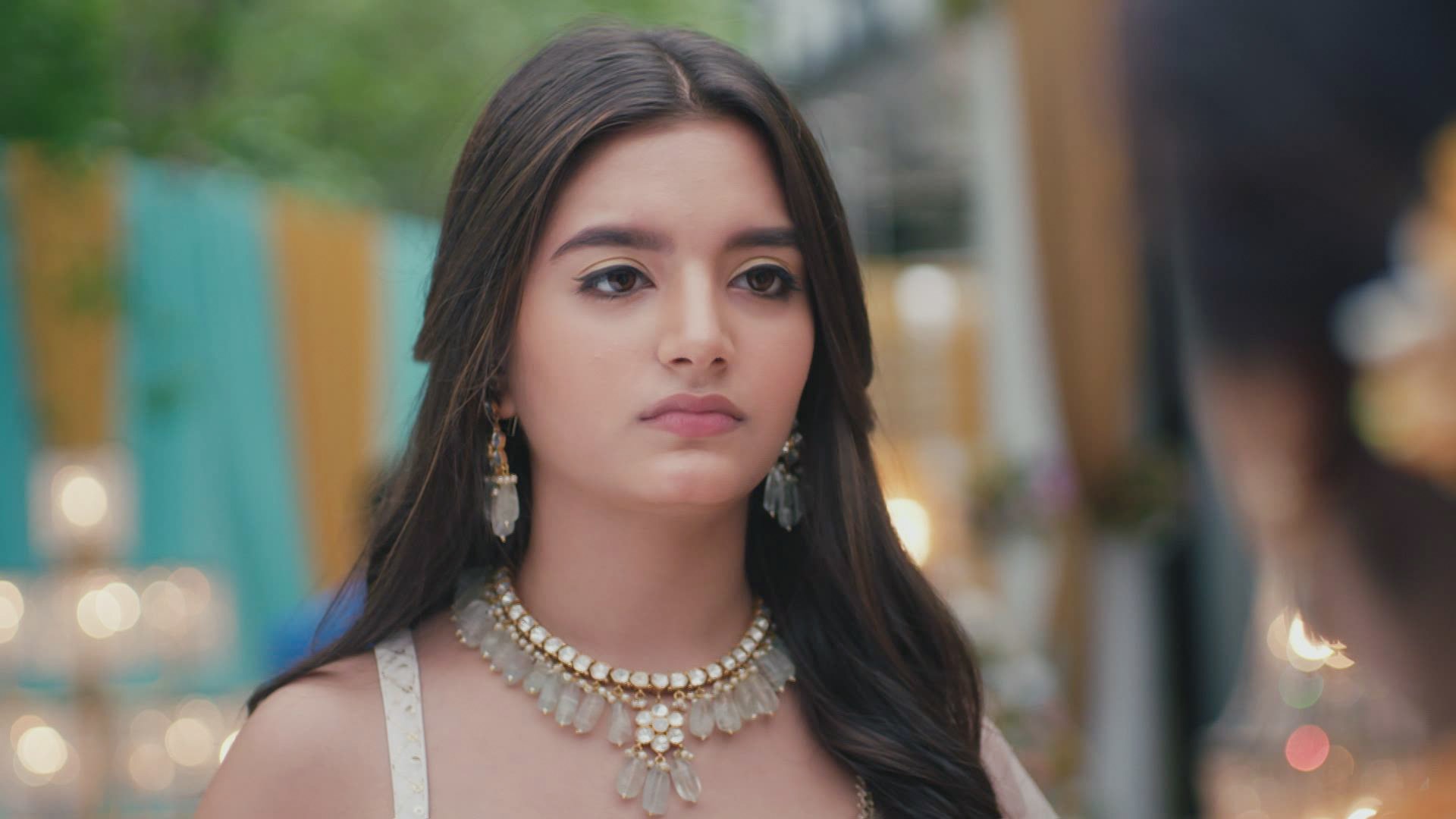 Watch Pandya Store Episode 865 on JioHotstar