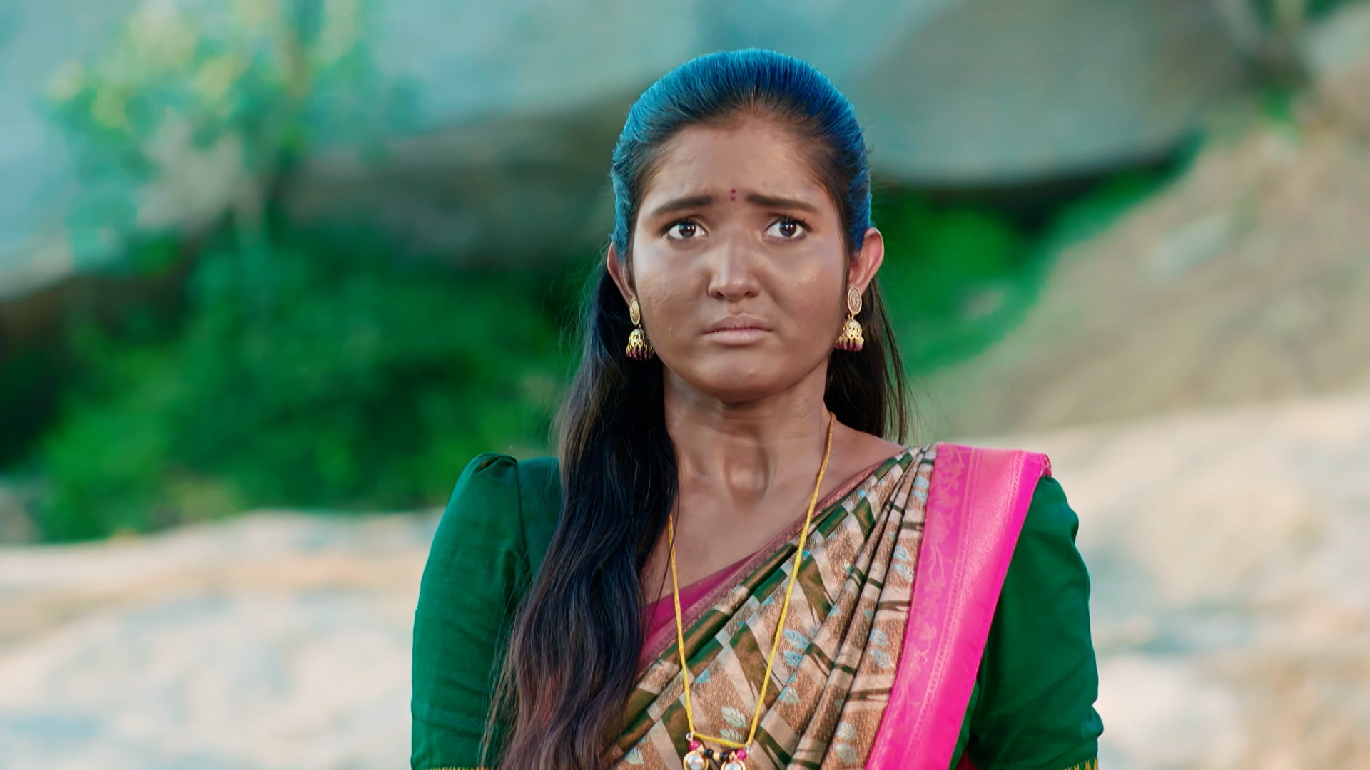 Watch Drishti Bottu Episode 149 on JioHotstar