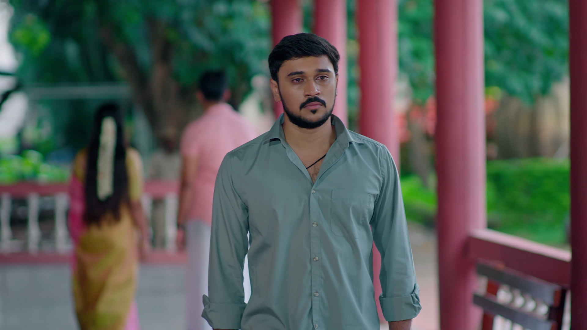 Watch Yajamana S1 Episode 215 on JioHotstar