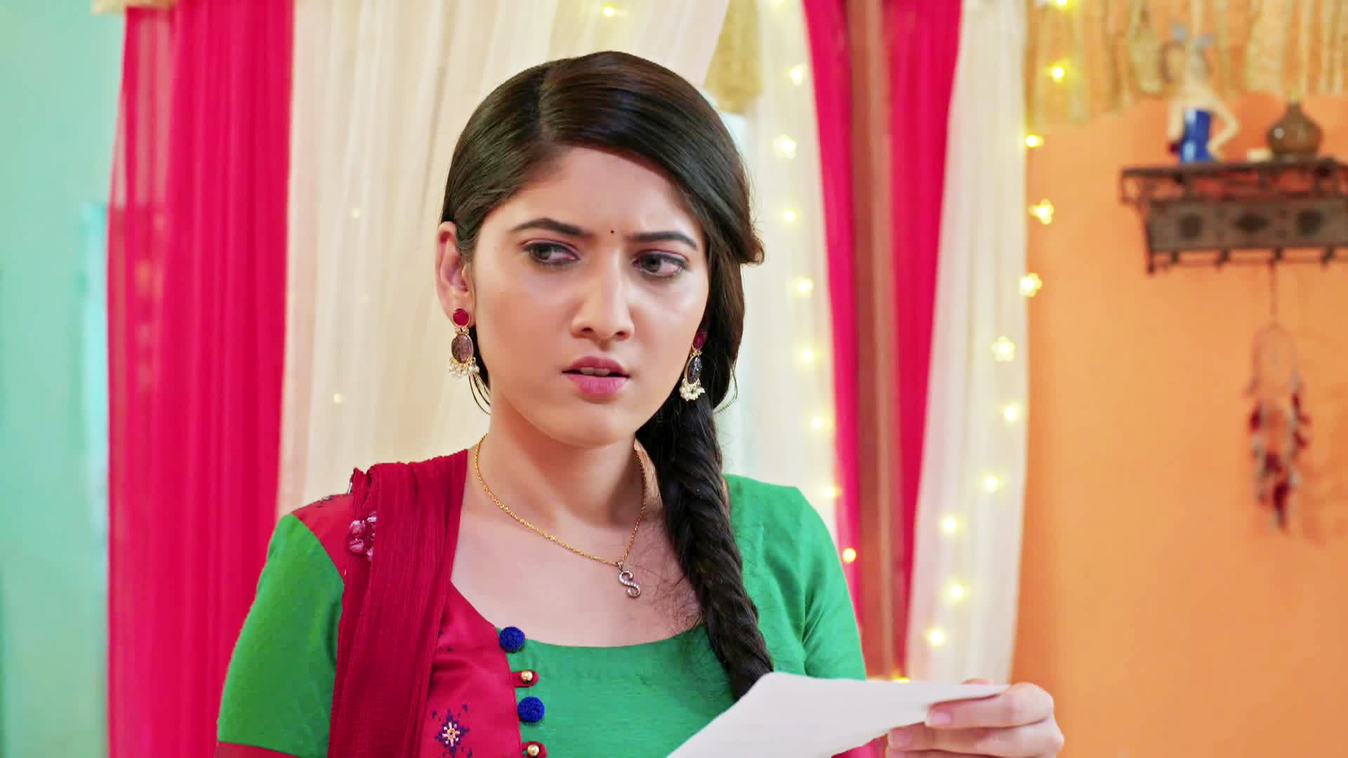 Watch Lai Avadtes Tu Mala S1 Episode 35 on JioHotstar