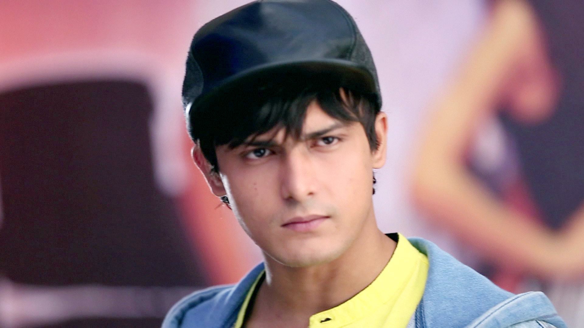 Watch Sneham S1 Episode 140 on JioHotstar