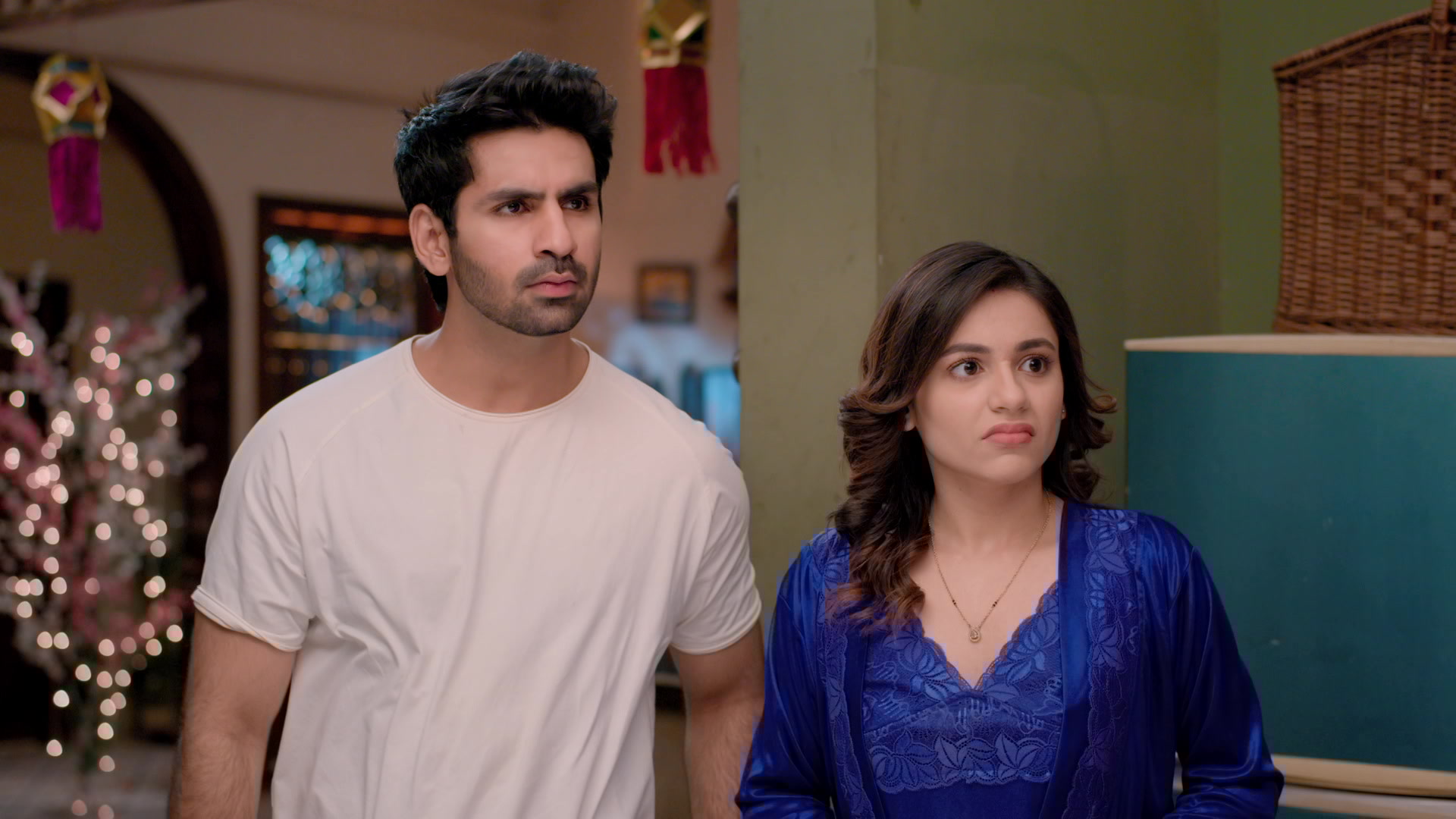 Stream Riya Doubts Pari's Intentions Season 1 Episode 385 – Riya Doubts Pari's Intentions on Hotstar