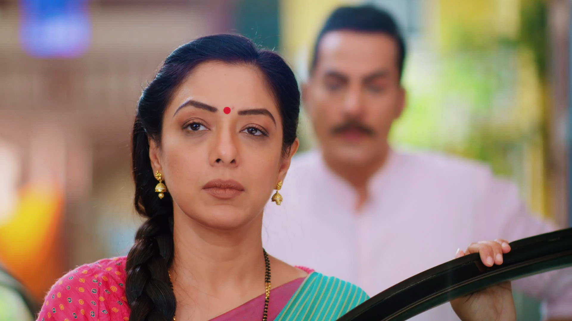 Watch anupama only on Watcho