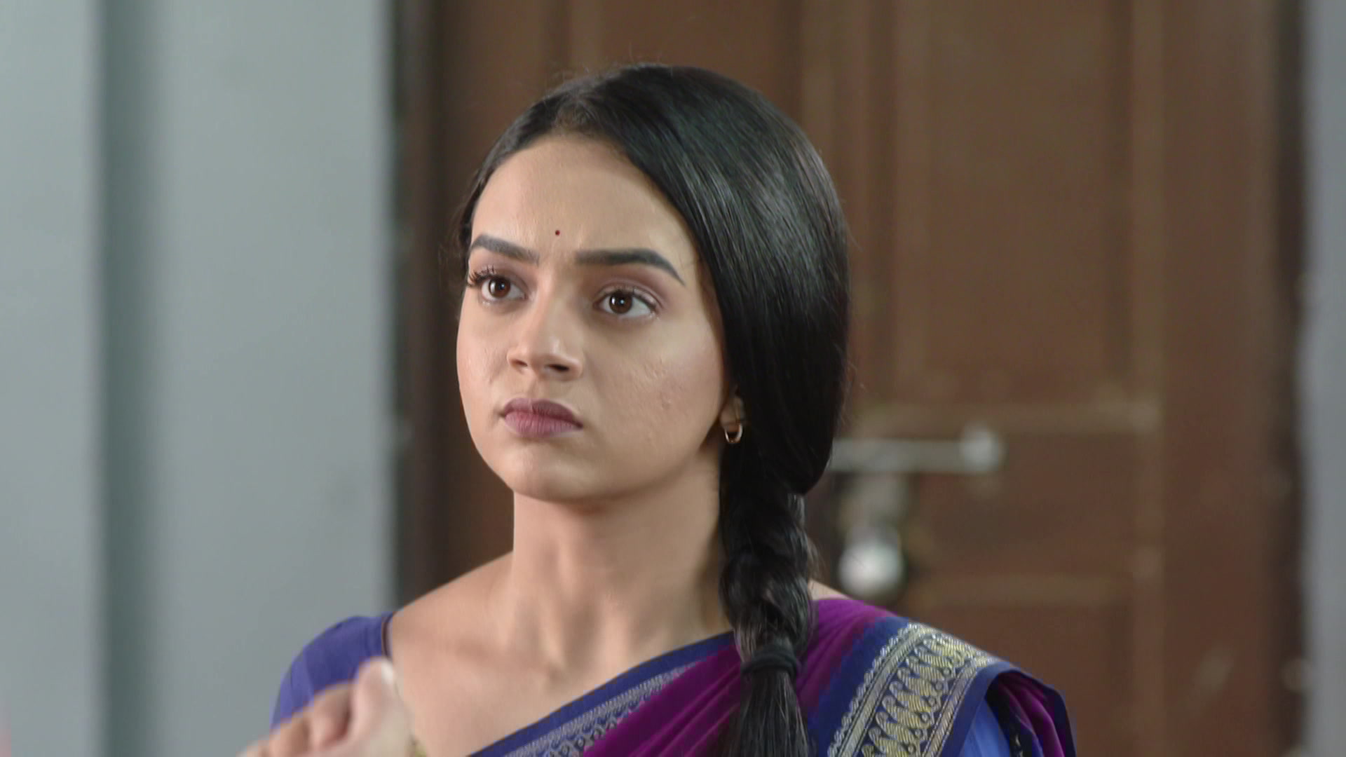 Watch Aboli Episode 859 on JioHotstar