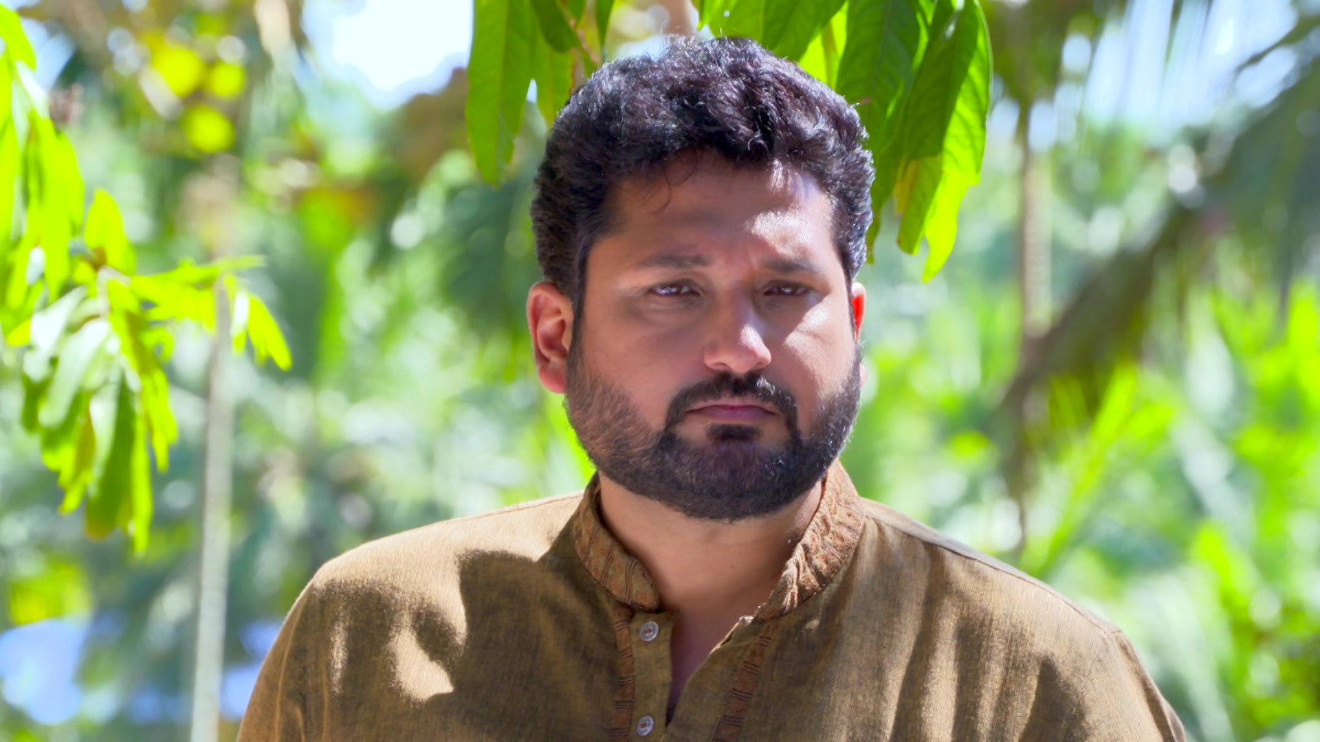 Watch Mohan Tries to Find Bhadra Online