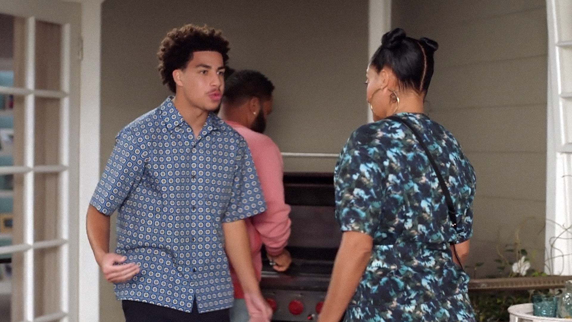 Nonton Things Done Changed Season 7 Episode 14 - Things Done Changed di Disney+