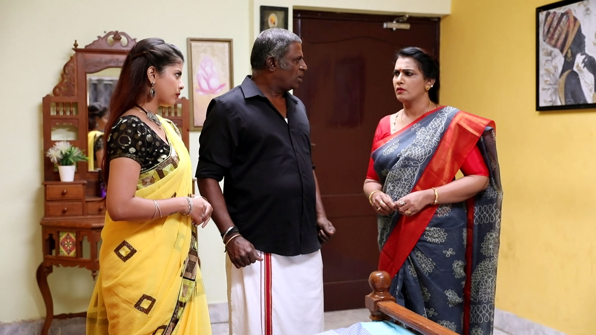 Watch Senthoora Poove Episode 260 on JioHotstar