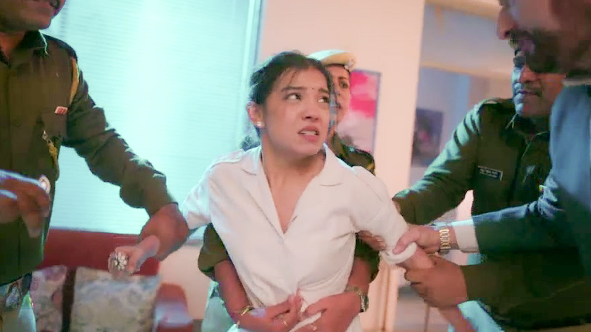 Watch Dil Ko Tumse Pyaar Hua Episode 215 on JioHotstar