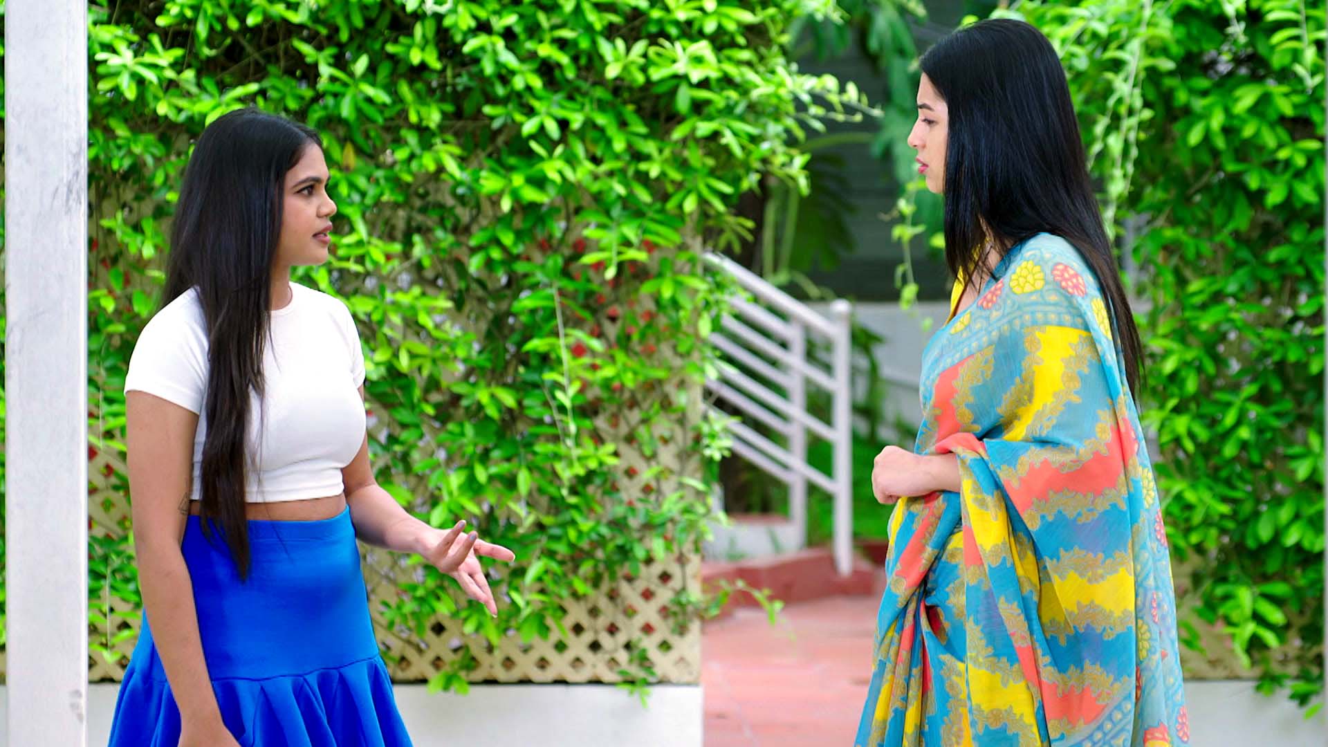 Watch Avanu Matthe Shravani Episode 555 on JioHotstar