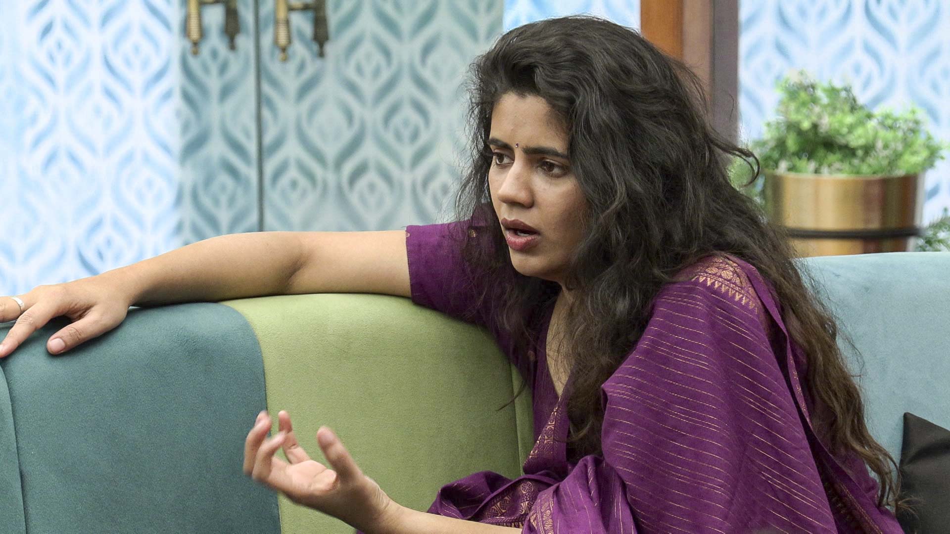 BB Tam: Is Tharshika Unhappy in BB House? - JioHotstar