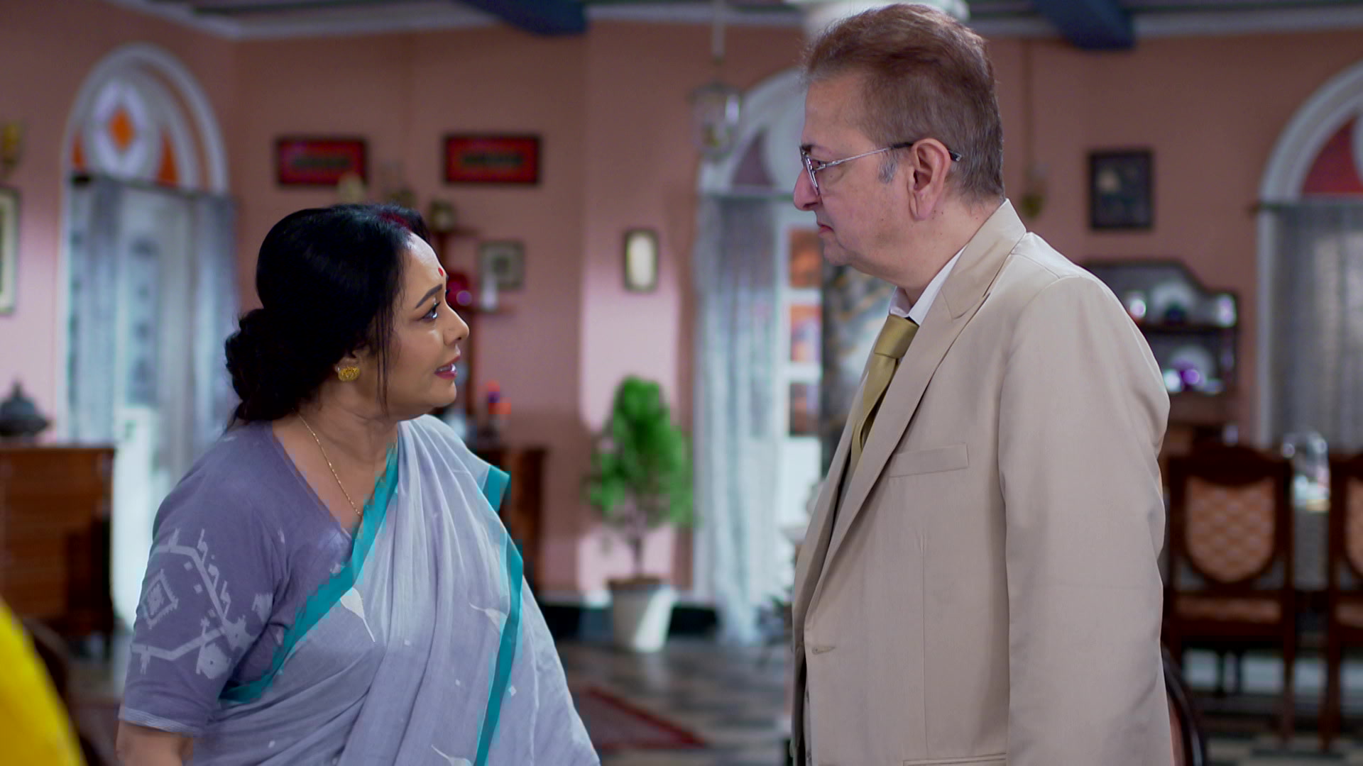 Watch roshnai only on Watcho