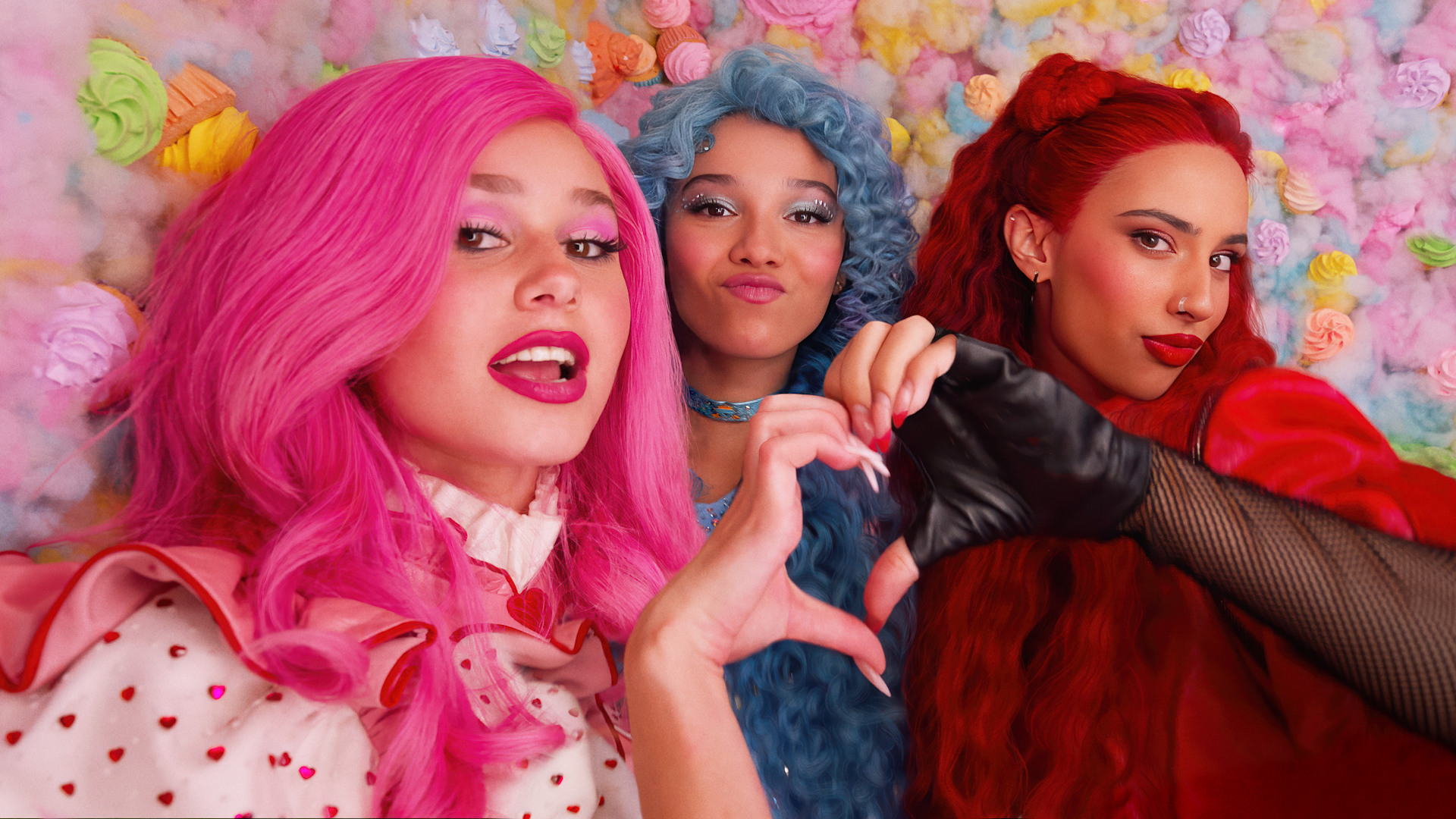 Watch Shuffle of Love: A Descendants Short Story S1 Episode 2 on Disney+