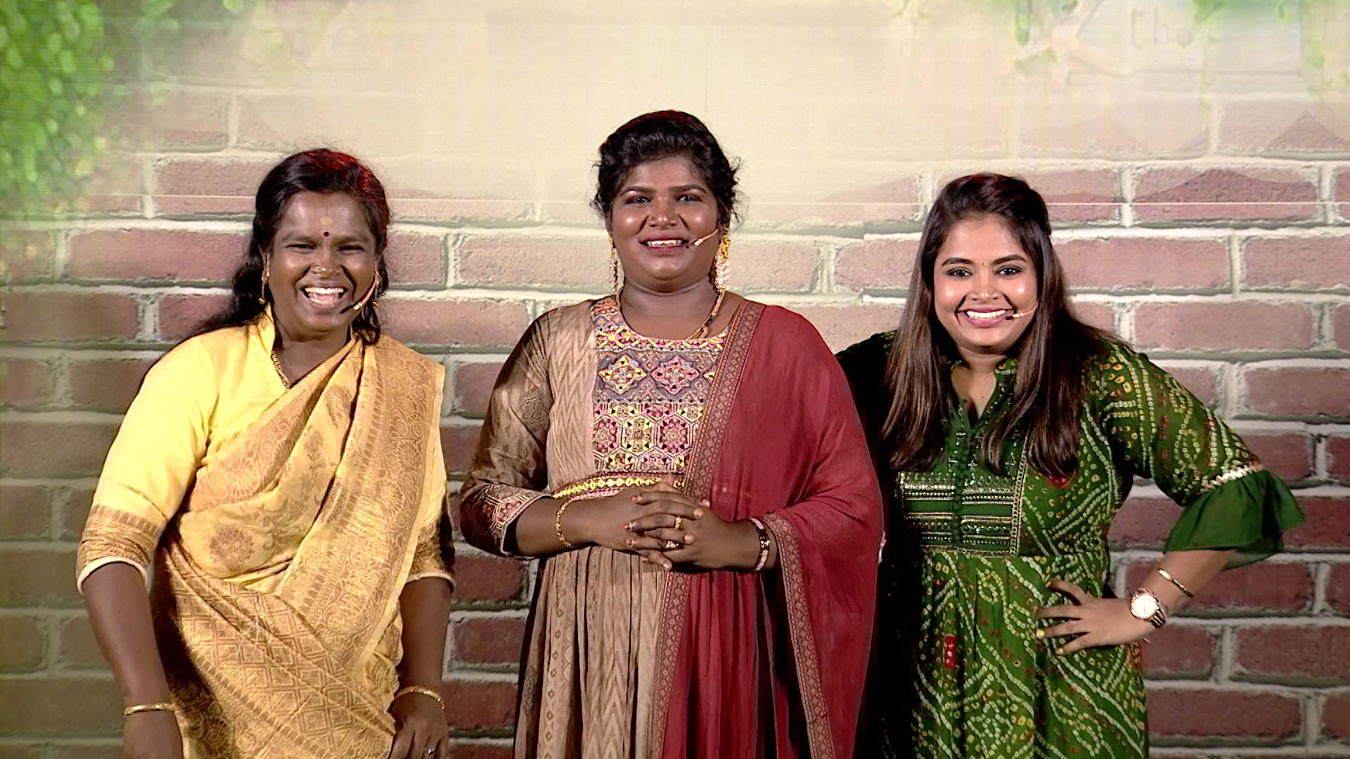 Stream Moms Take Over the Stage! Season 4 Episode 18 – Moms Take Over ...