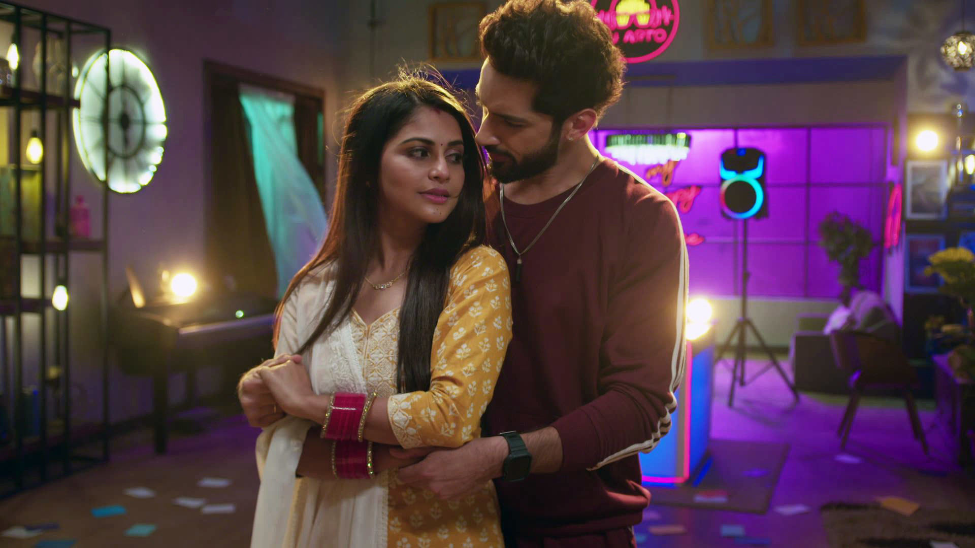 Watch Imlie, Atharva Dance Together Online