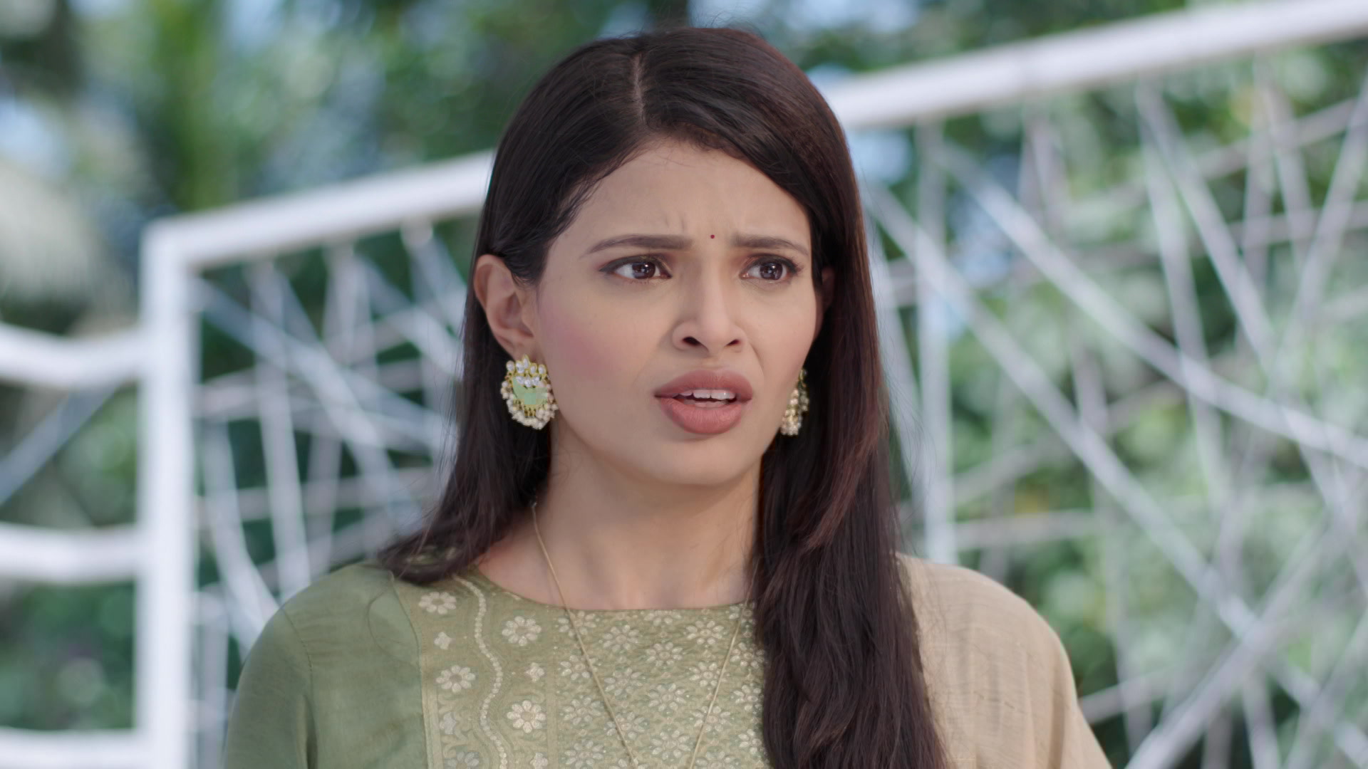 Watch Tharala Tar Mag Episode 470 on JioHotstar