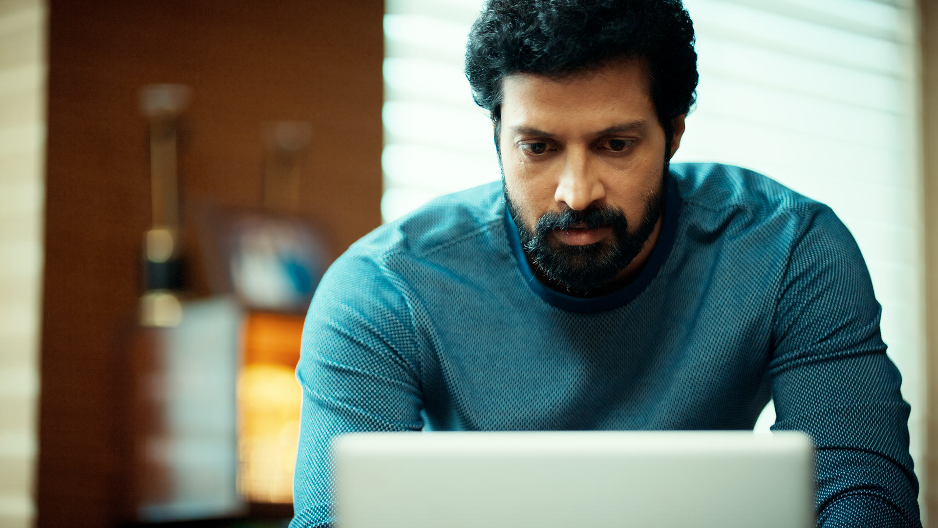 Watch Fall S1 Episode 5 on JioHotstar