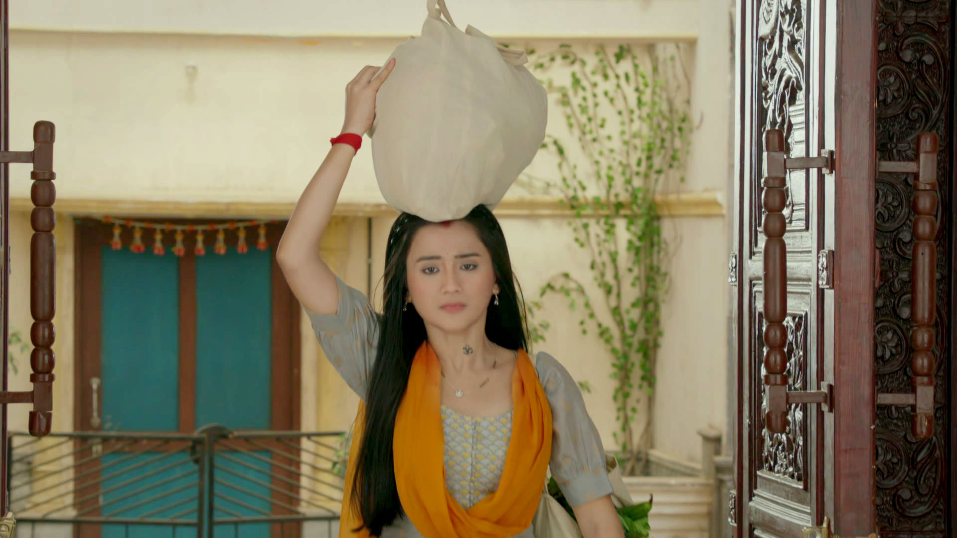 Stream rajjo Online | Watcho