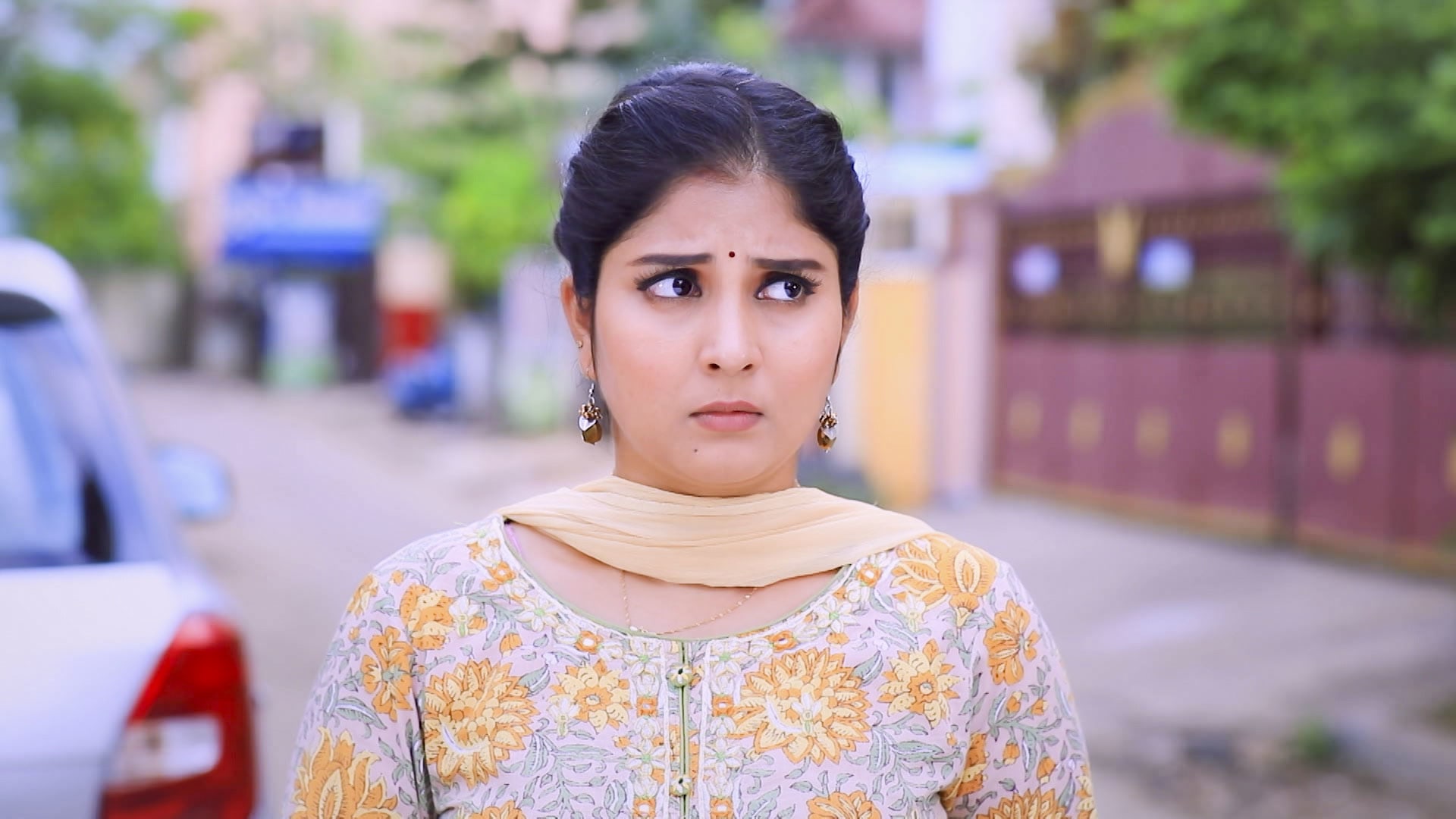 Stream Arasi Feels Dejected Season 3 Episode 552 – Arasi Feels Dejected ...