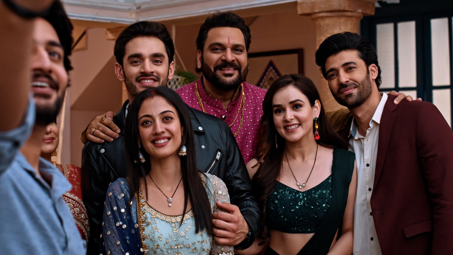 Watch Apollena S1 Episode 104 on JioHotstar