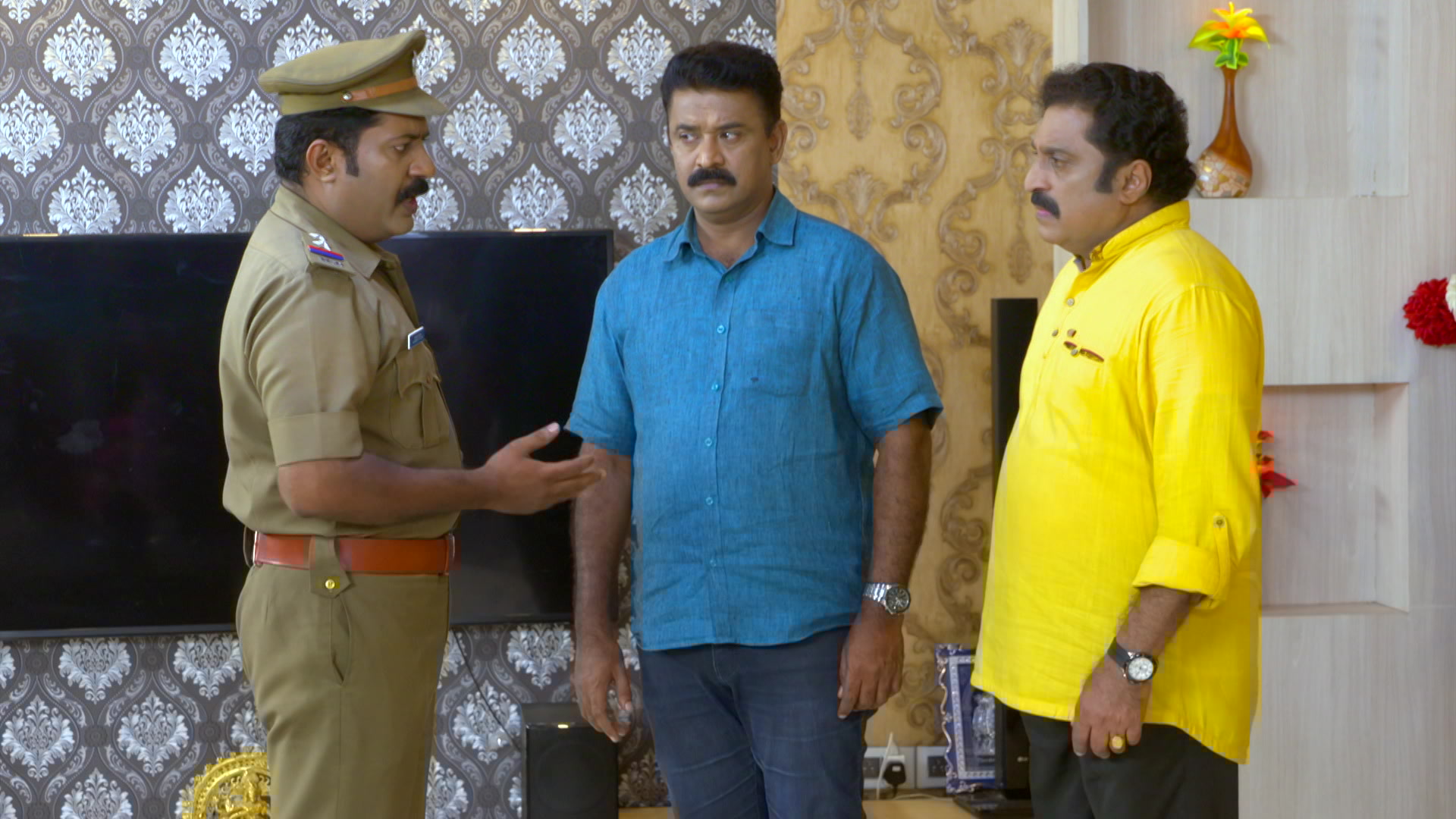 Watch Vanambadi S7 Episode 551 on JioHotstar