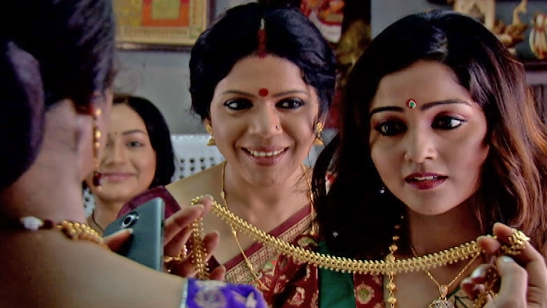 Who’s the Perfect Choice for Satyaki? - JioHotstar