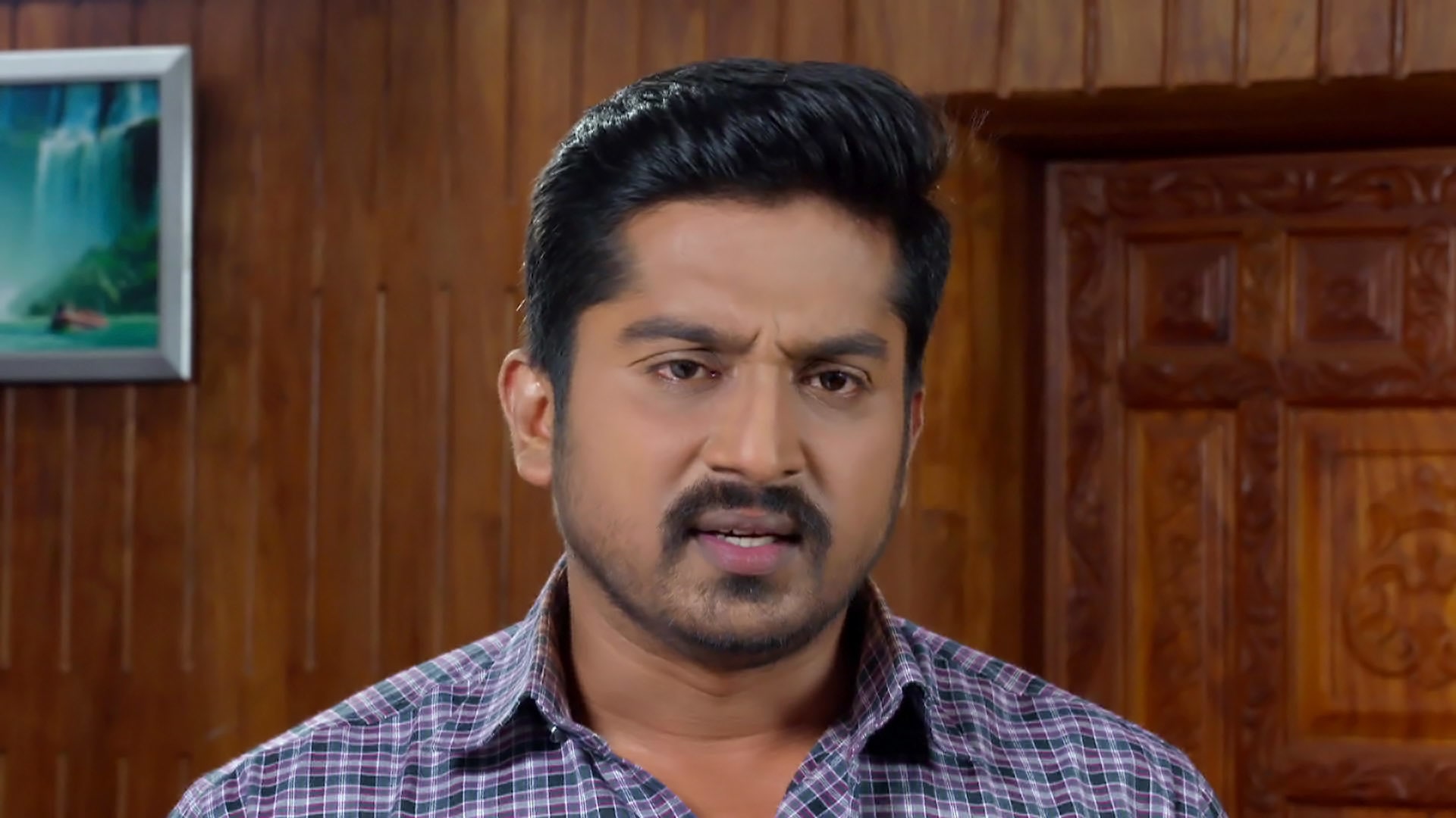 Watch Karuthamuthu S27 Episode 224 on JioHotstar