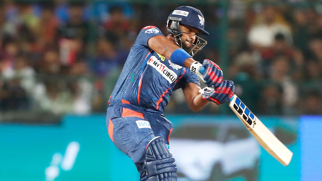 RCB vs LSG - Pooran's 40* vs RCB