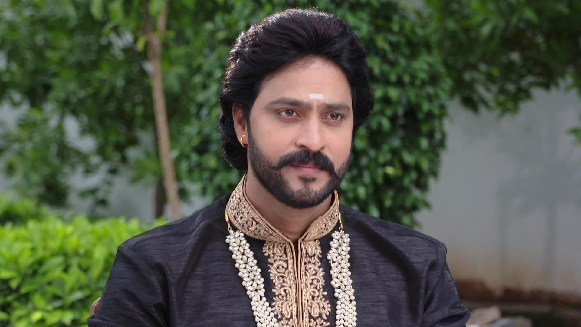 Watch Bangaru Panjaram S1 Episode 157 on JioHotstar