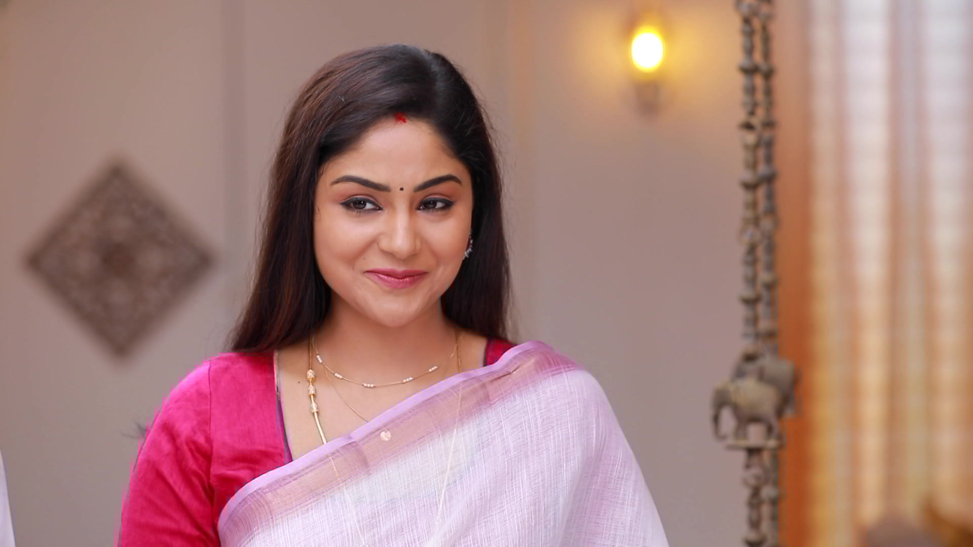 Stream Meet Parvathi Season 1 Episode 1 – Meet Parvathi on Disney+