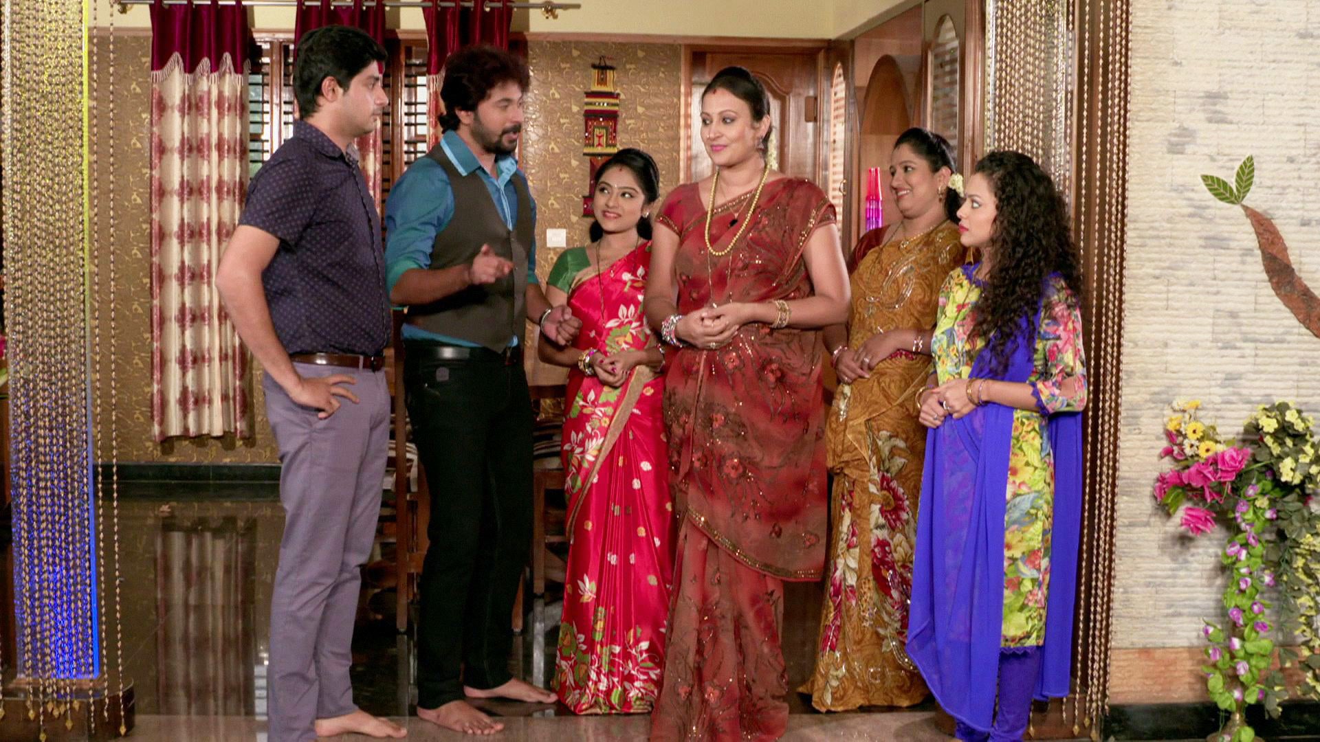 Watch Kulavadhu S1 Episode 617 on JioHotstar