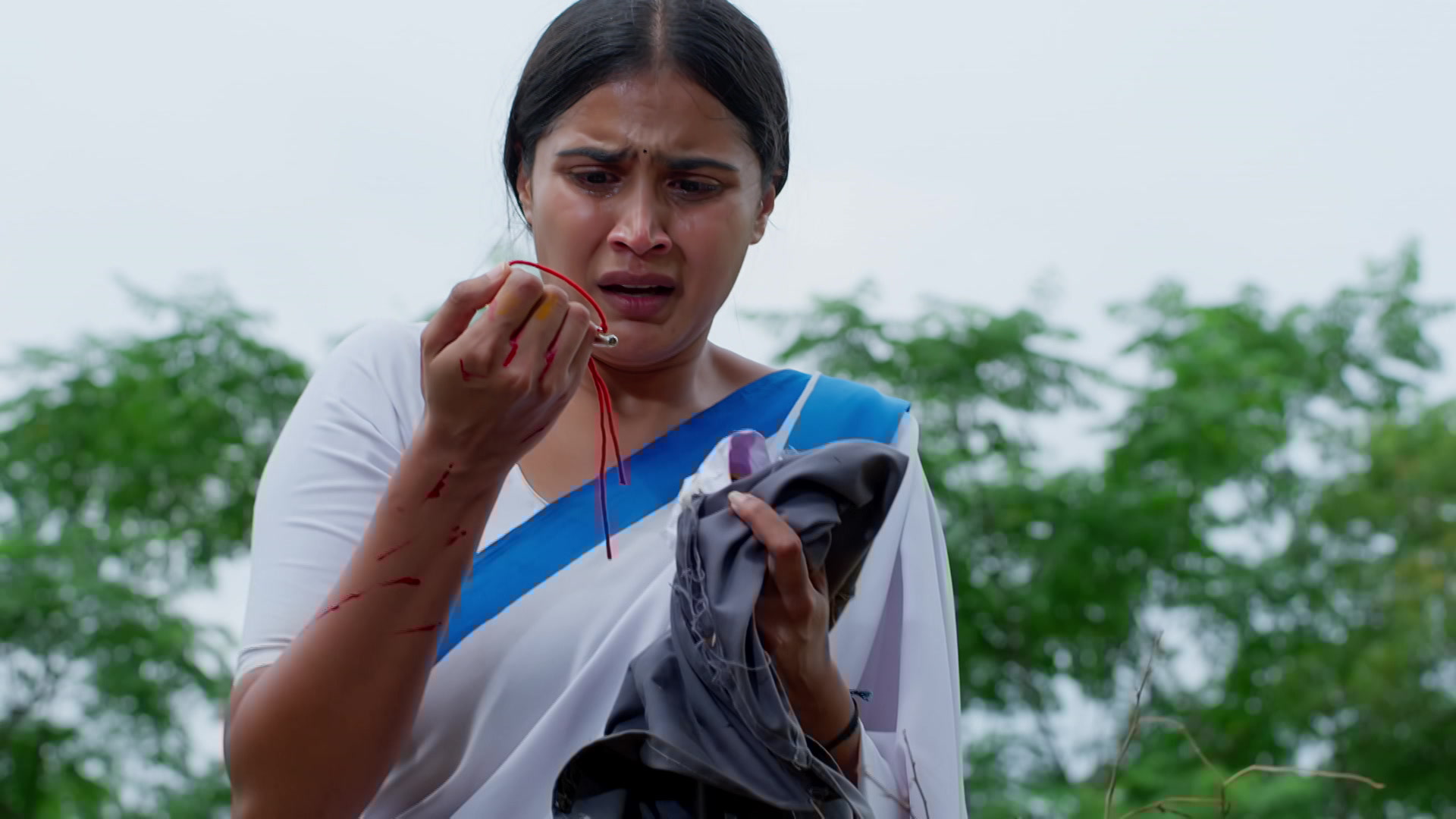 Watch Chinni Episode 92 on JioHotstar