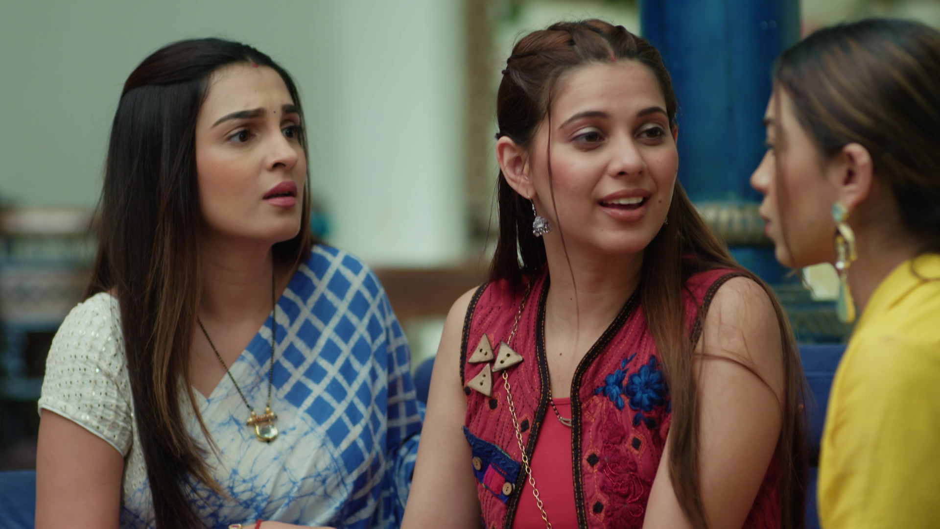 Watch Pandya Store S1 Episode 573 on JioHotstar