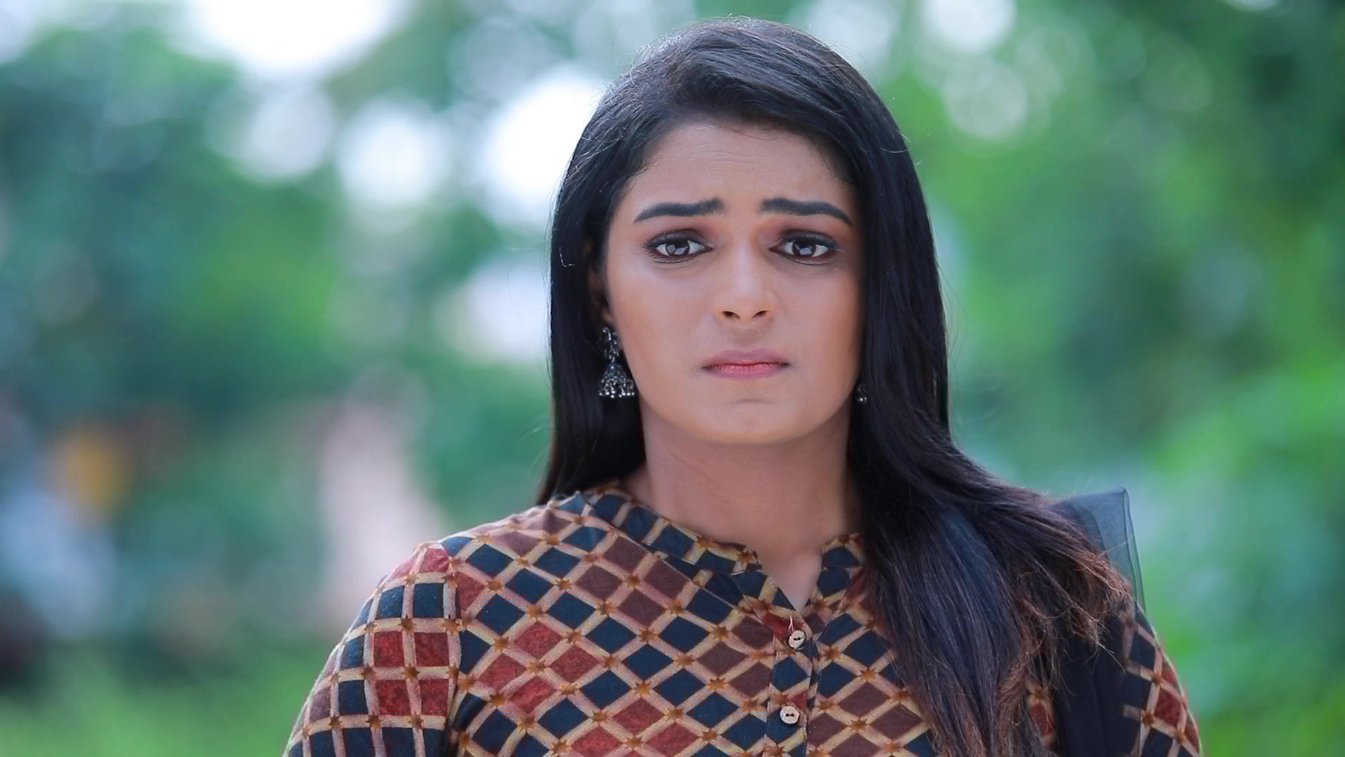 Watch Thangamagal Episode 12 on JioHotstar