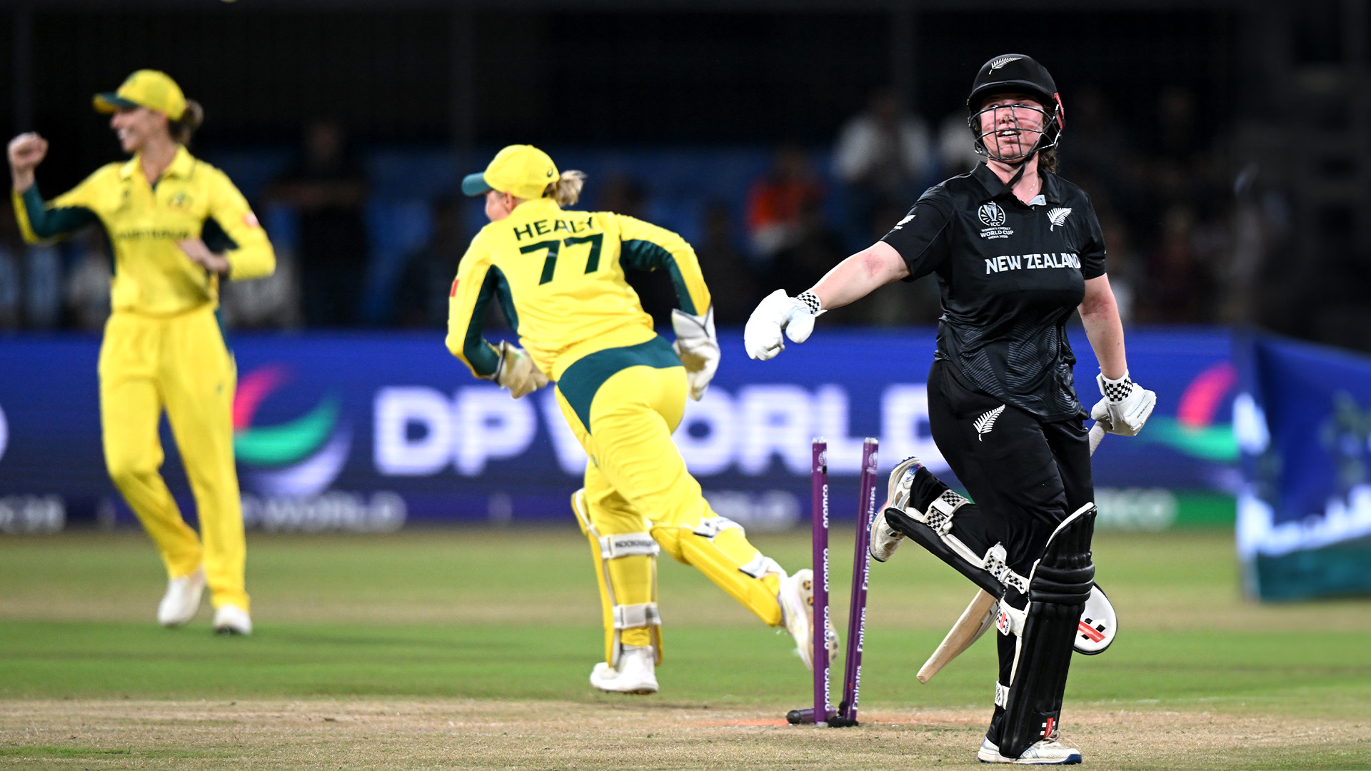 NZ W Fall of Wickets vs AUS W