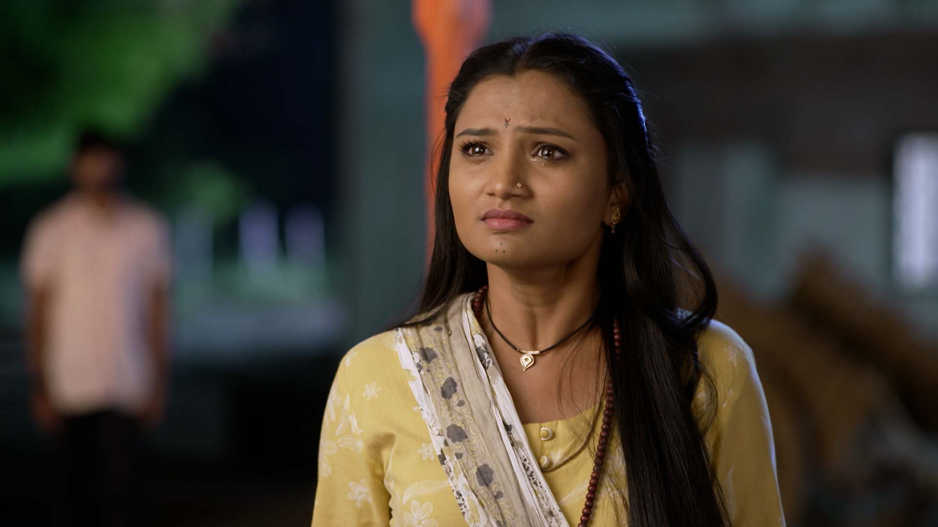 Watch Indrayani Episode 374 on JioHotstar